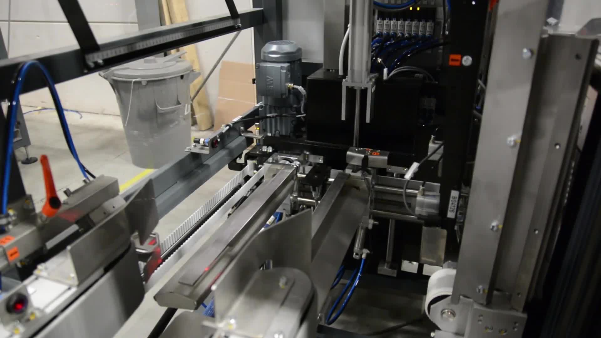 Case Erectors | Automatic Case Erecting Machines | Lantech